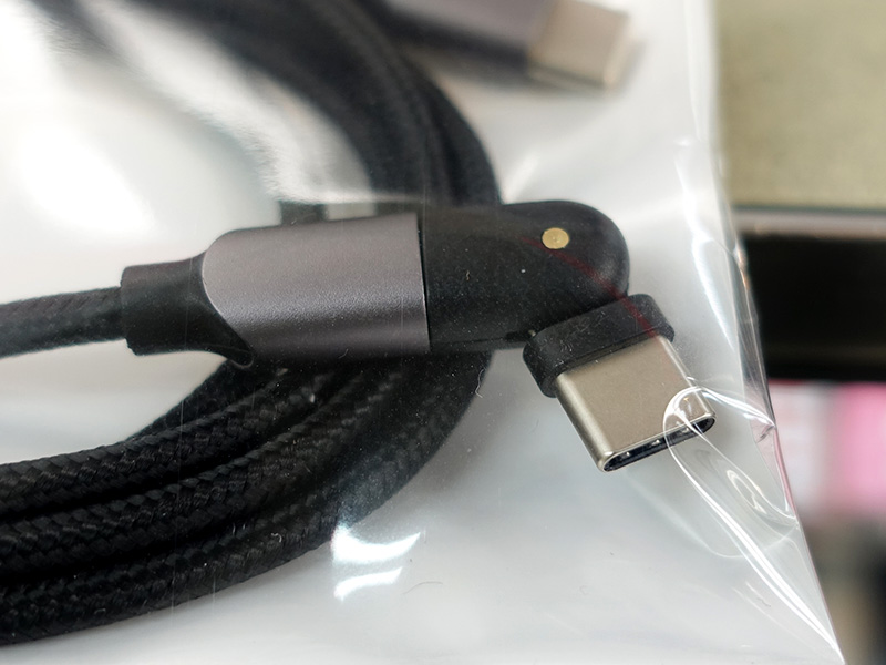スイング式でUSB PD 60W対応のUSB Type-Cケーブル - AKIBA PC Hotline!
